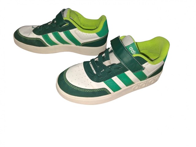 Adidas patike za decake 34 broj