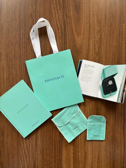 Tiffany&Co original pouches i dva kataloga i kesa