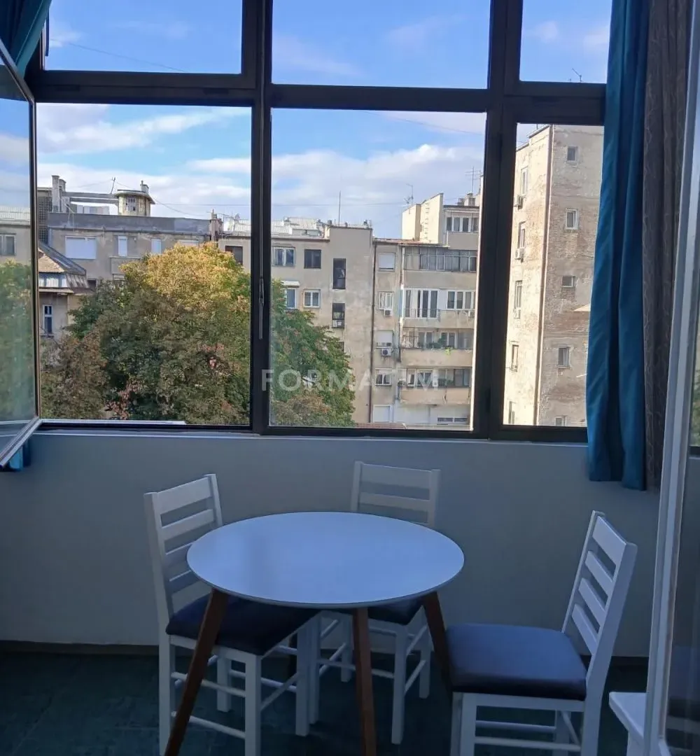 Izdavanje, dvosoban stan, 75m², Stari Grad, Beograd
