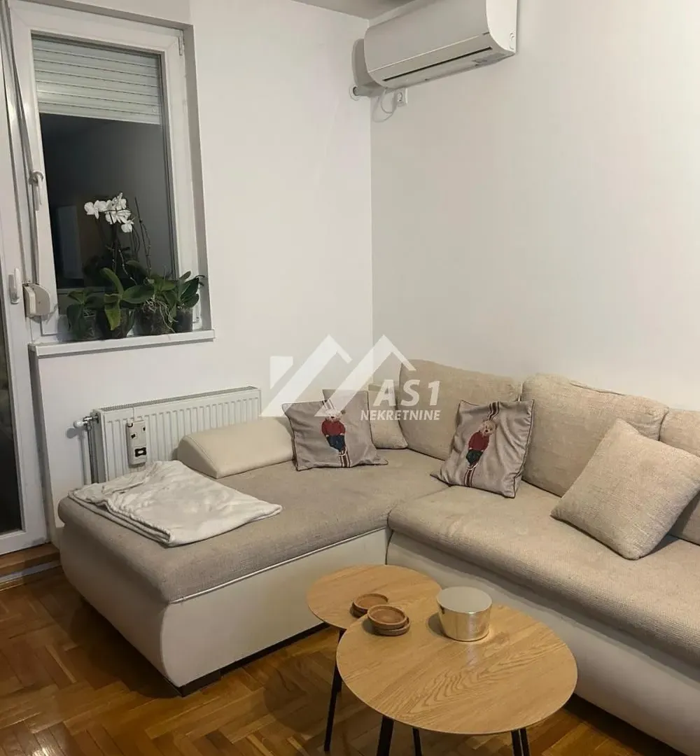 Izdavanje, trosoban stan, 60m², Bulevar Evrope, Novi Sad Sve Podlokacije