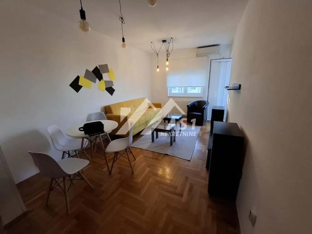 Izdavanje, dvosoban stan, 37m², Novo naselje, Novi Sad