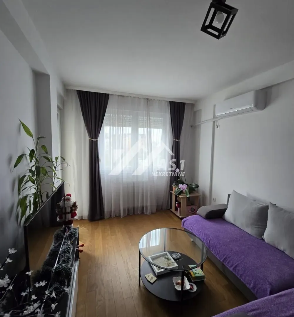 Izdavanje, dvosoban stan, 37m², Podbara, Novi Sad Sve Podlokacije