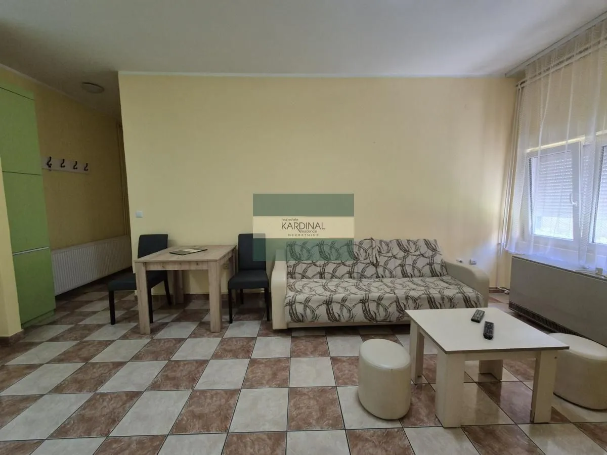 Prodaja, jednosoban stan, 45m², Centar, Jagodina