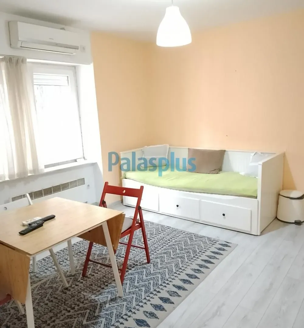 Prodaja, dvosoban stan, 42m², Stari Grad, Beograd