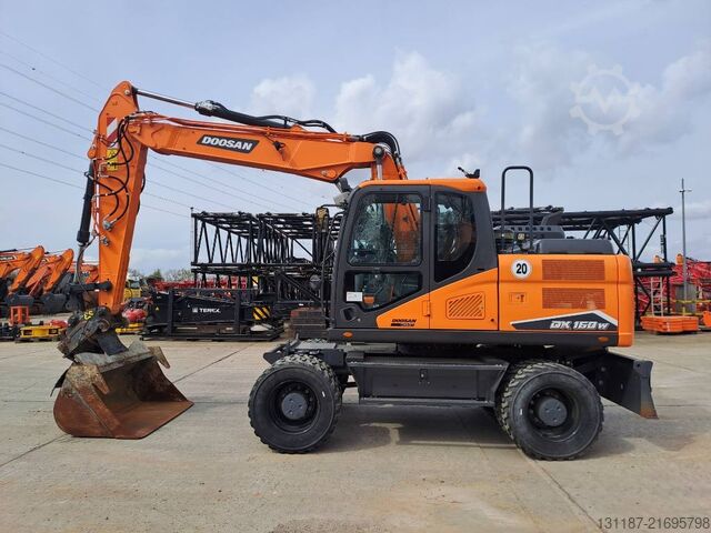 Bager na točkovima
Doosan DX160W-7