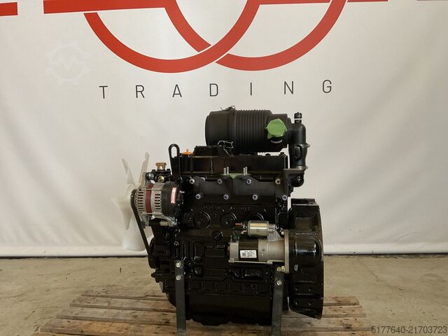 Motor
Yanmar 4TNV88