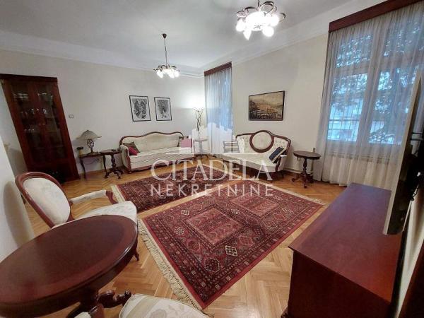 Gundulićev Venac, Dvosoban stan za izdavanje, 53m2, 700€