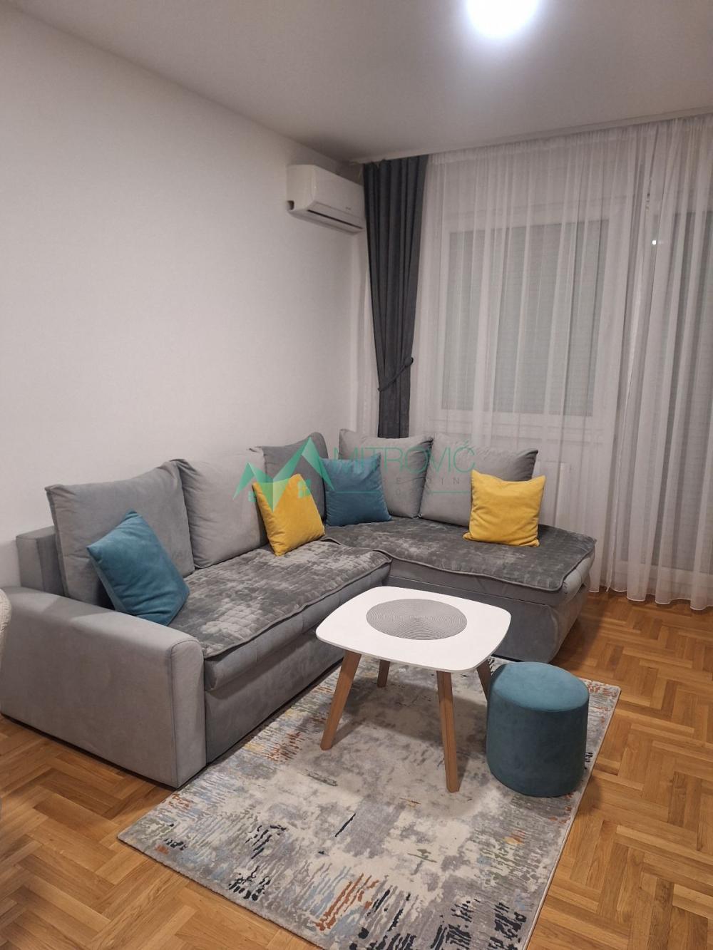 Jednoiposoban stan za izdavanje, 40m2, 400€