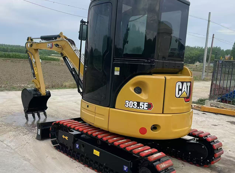 Caterpillar (CAT) CAT 303.5E CR Мини хидраулични багер Полован CAT 303.5E мини хидраулични багер на продају, година 2024, 759 радних сати, јефтина цена, видео инспекција доступна