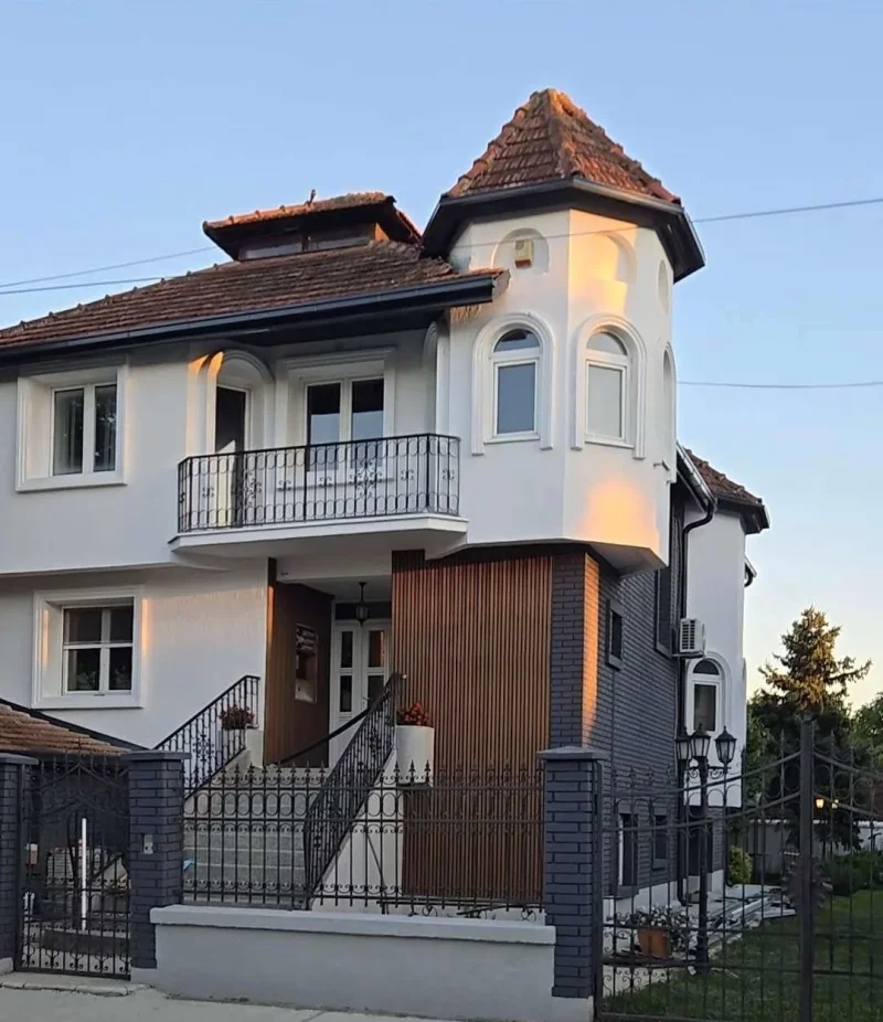 Retka prilika-prodaja kuce u Novom Sadu