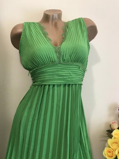 Nova zelena plisirana sa cipkicom haljina M/L