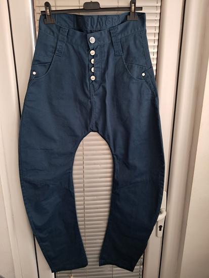 Humör teget neobicne pantalone vel 29