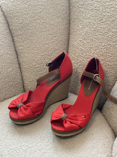 Tommy Hilfiger sandale 36