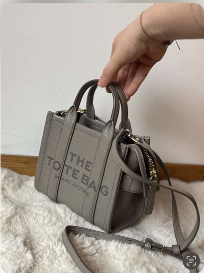 The tote bag