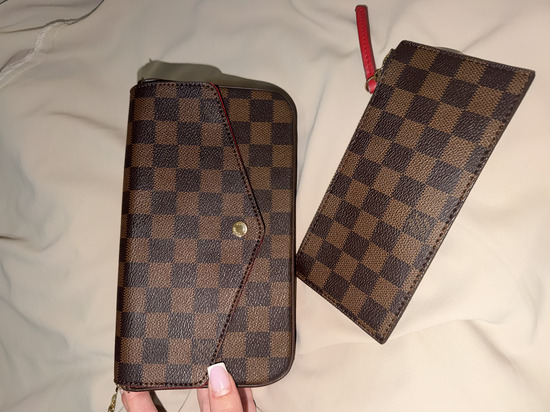 A kopija Louis Vuitton