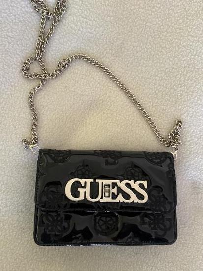 Savrsena guess mini torbica