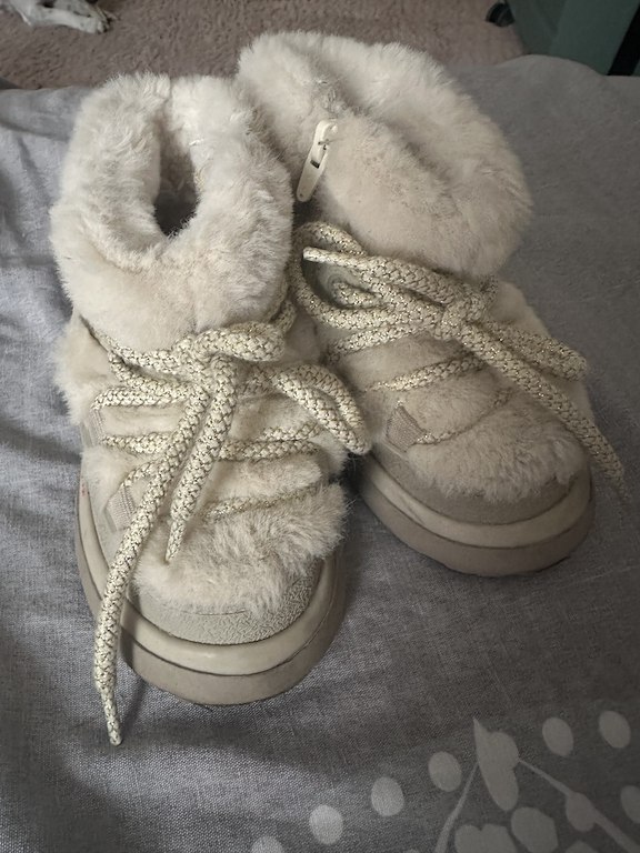 Zara cizmice