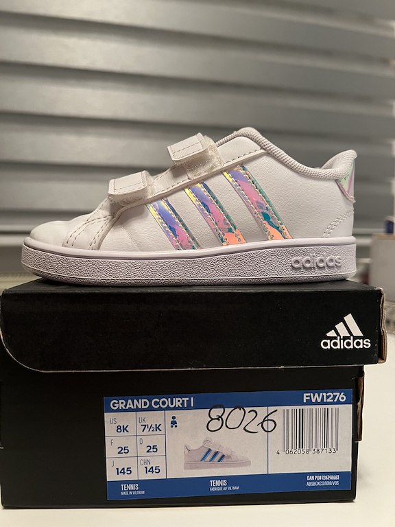 Bele Adidas patike za devojčice