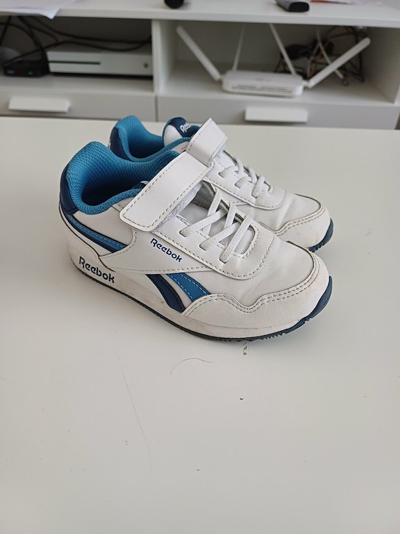 Reebok letnje patike za dečake broj 26