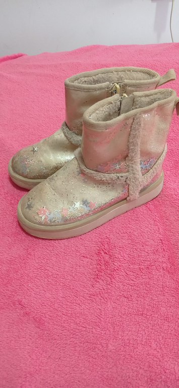 Zara čizmice