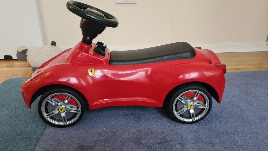 Guralica rastar ferari
