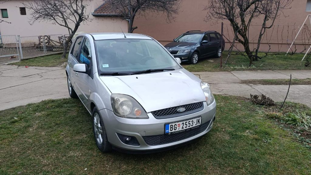 CENA: 1700 €
FORD - FIESTA 1.25 ZTE