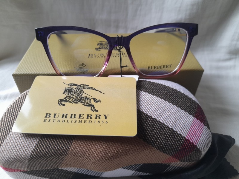 Burberry Unisex okvir VRHUNSKE !!
