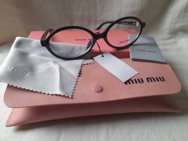 miu miu Italy PREDOBRE-hit