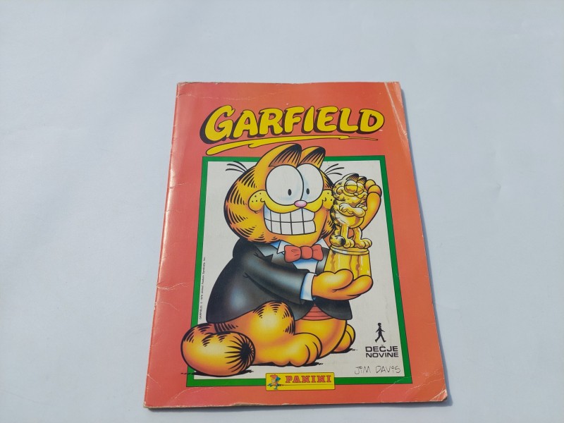Garfild,Garfield album skoro pun Yu