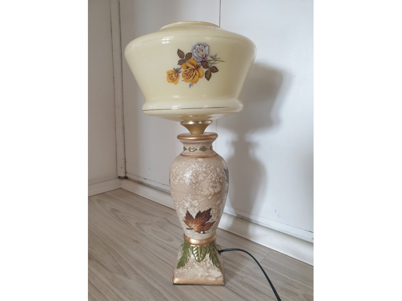 Vintage,prelepa lampa