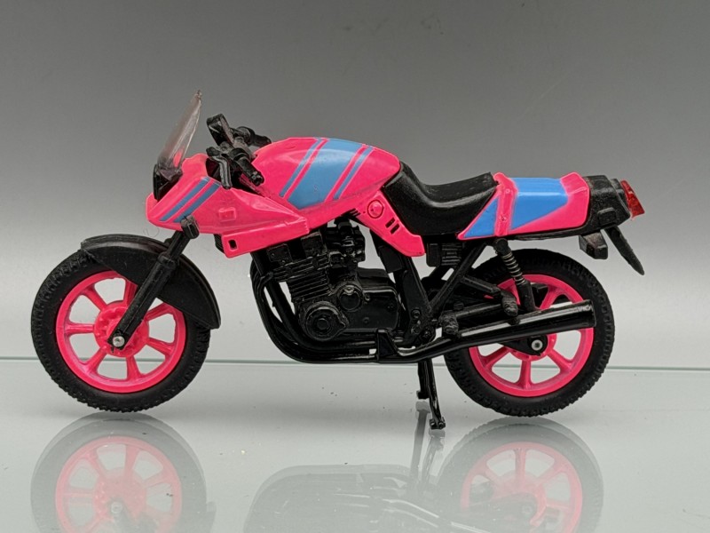 1:18 Suzuki GSX1100S Katana [MX-92]