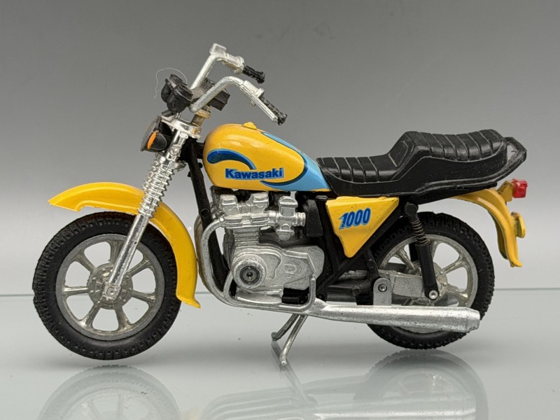1:18 Kawasaki Z1000 [MX-38]