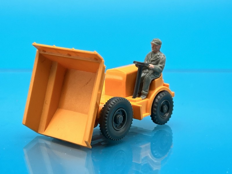 1:87 WIKING Zettelmeyer Dumper sa vozačom [XD-79]