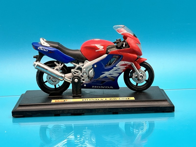 1:18 MAISTO Honda CBR 600F [MX-07]