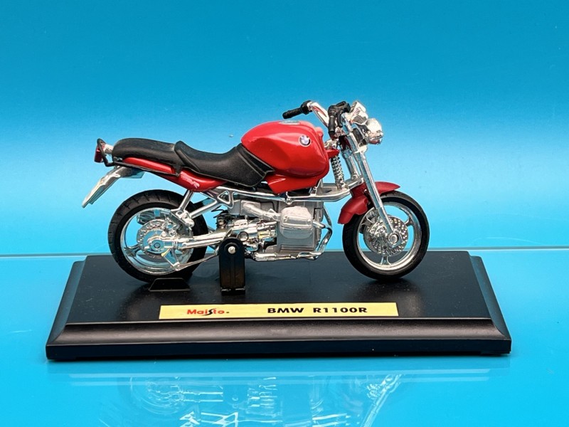 1:18 MAISTO BMW R1100R [MX-29]
