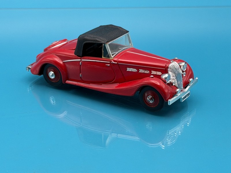 1:43 DINKY TOYS Armstrong Siddeley [X-84]