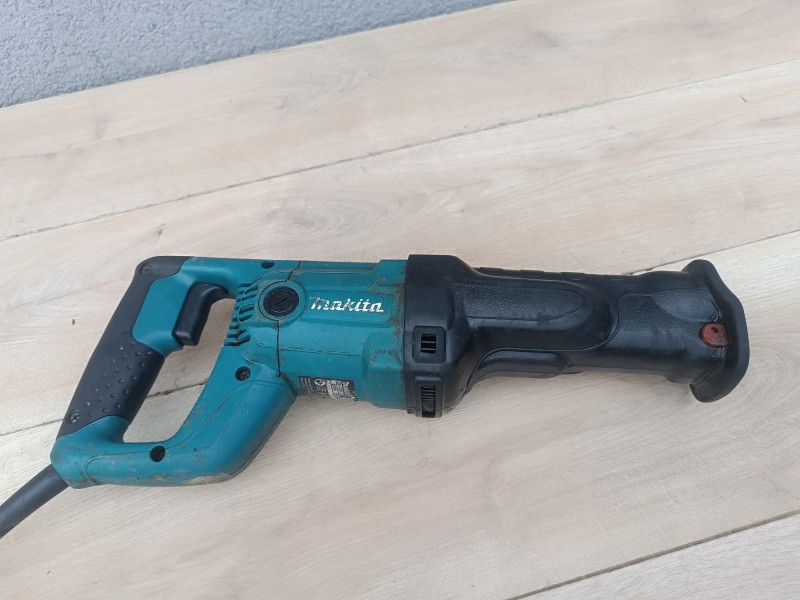 makita jr3050t univerzalna testera lisicarka