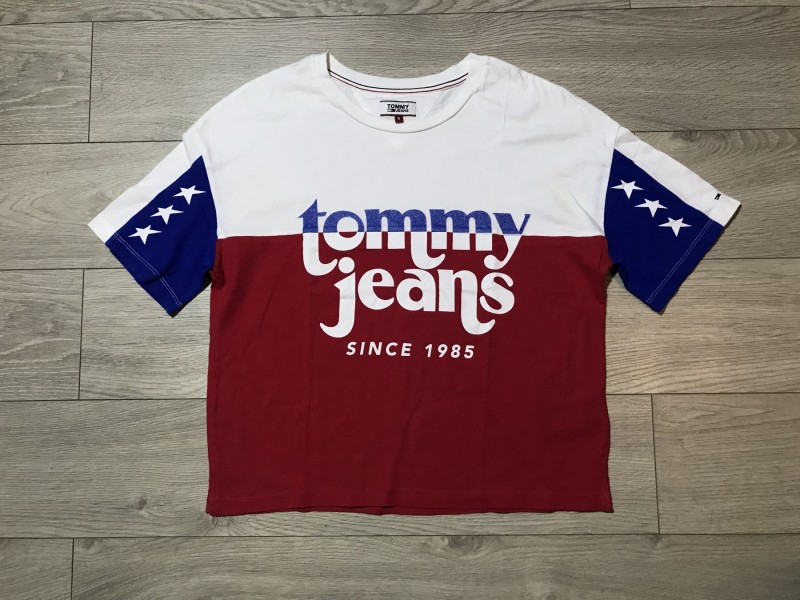 Original TOMMY HILFIGER ženska majica vel. S - M