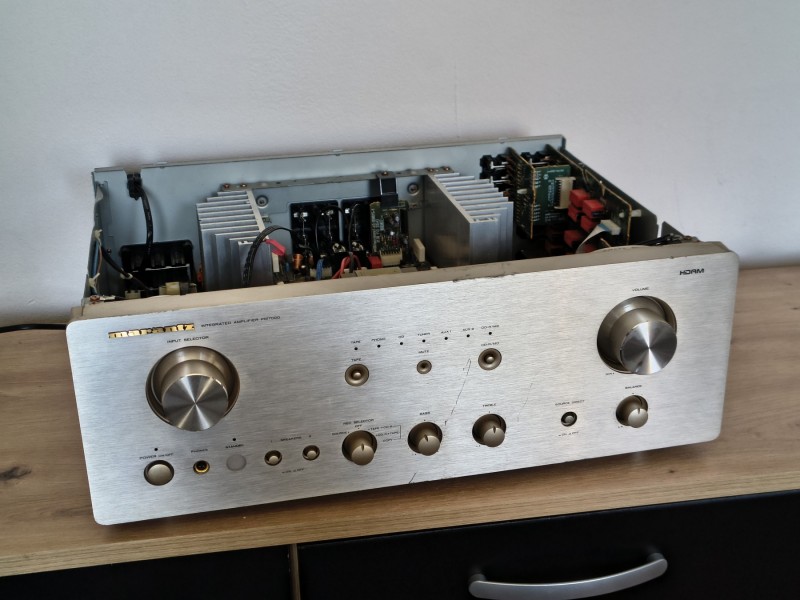 Marantz PM 7000