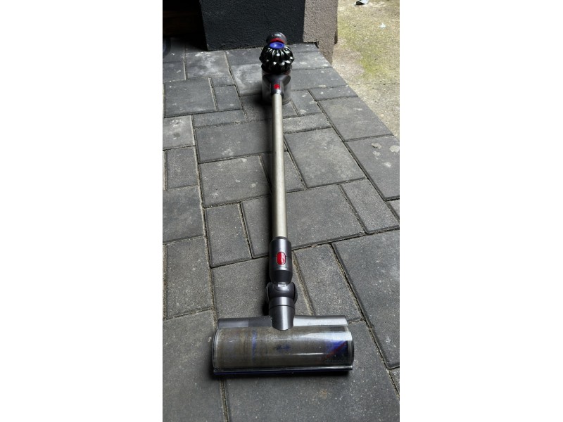 Dyson cyclone V8 motorhead + roto cetka TOP