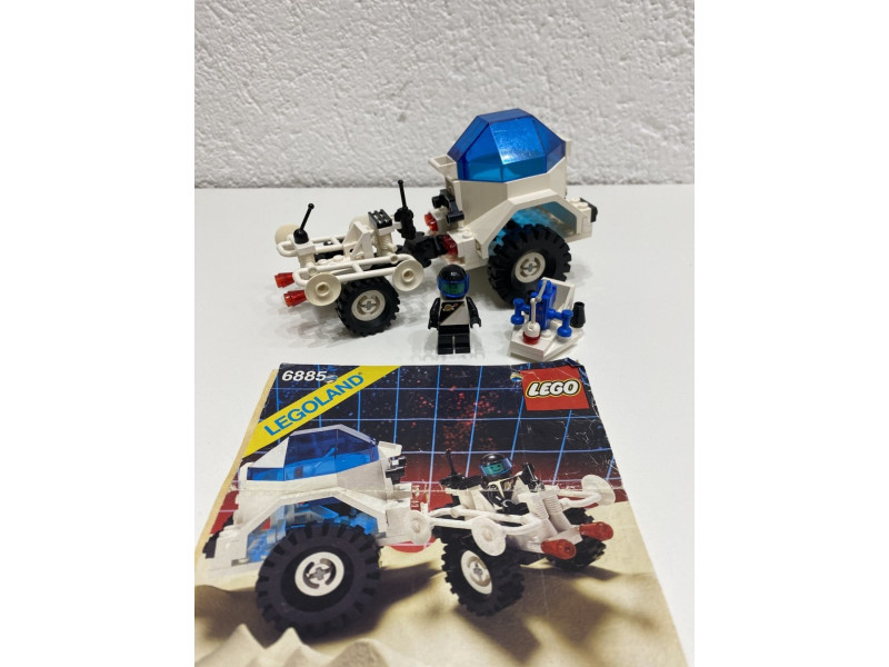 Lego Space 6885:Saturn Base Main Team