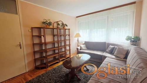 STAN - NOVI SAD - BULEVAR - 49m2 - 153000 evra