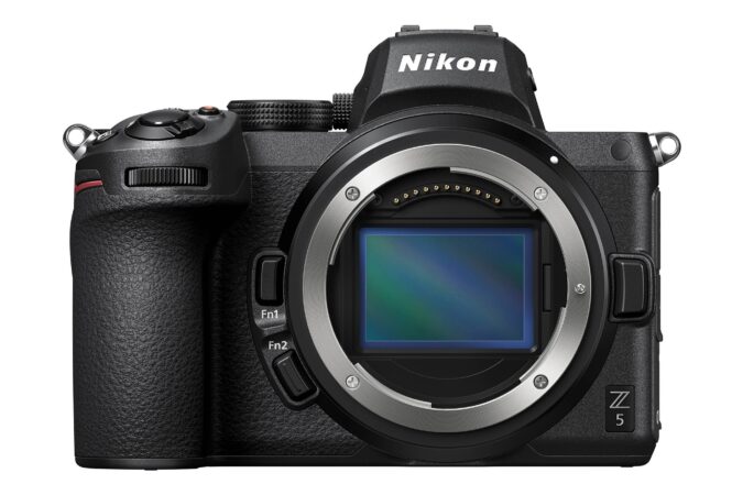 NIKON Dig Z5 telo