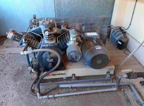 Kompresor Ingersoll rand 15kW Rotary Screw Compressor
