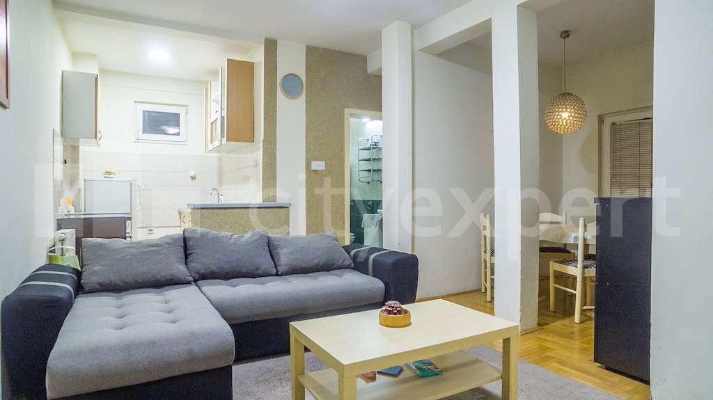 Stan za izdavanje BEZ PROVIZIJE: Dvosoban, 53m², Kostolačka, Voždovac - 600€