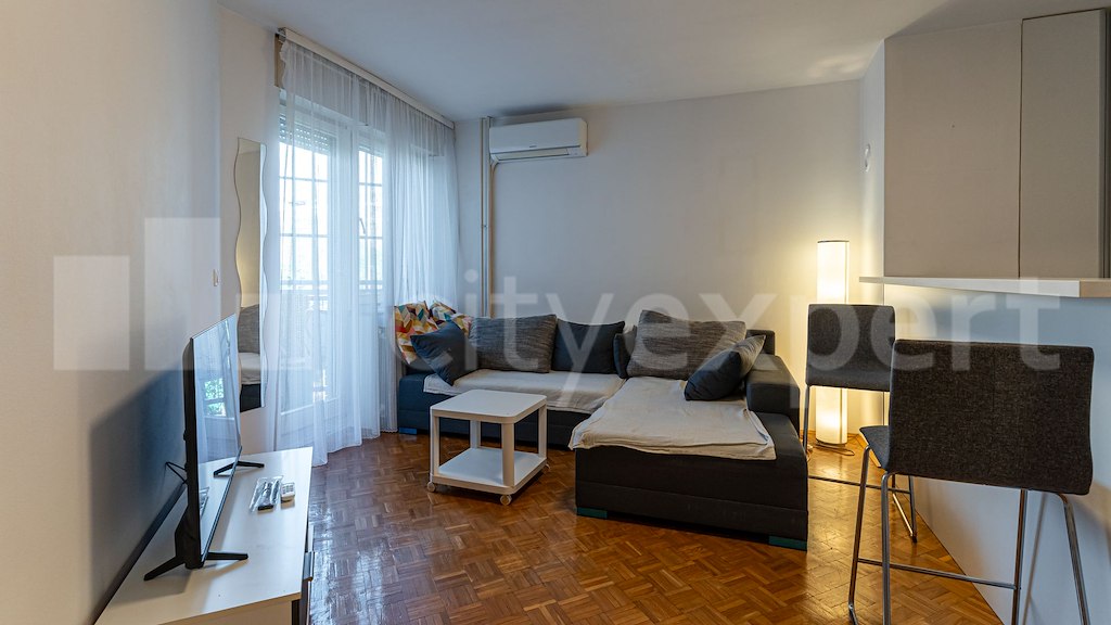 Stan za izdavanje BEZ PROVIZIJE: Dvosoban, 50m², Klare Cetkin, Novi Beograd - 850€