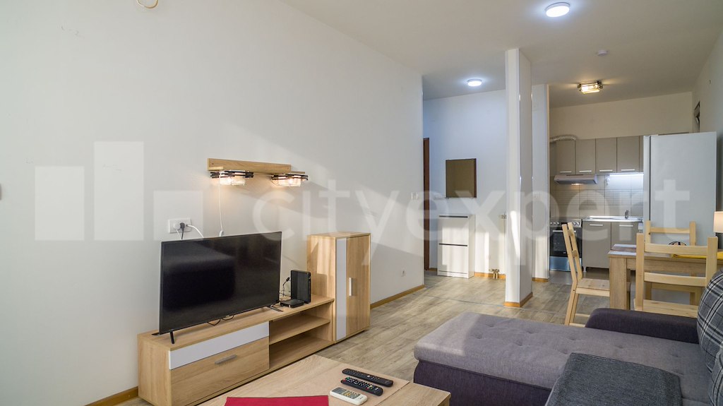 Stan za izdavanje BEZ PROVIZIJE: Dvosoban, 43m², Madridska, Zvezdara - 600€