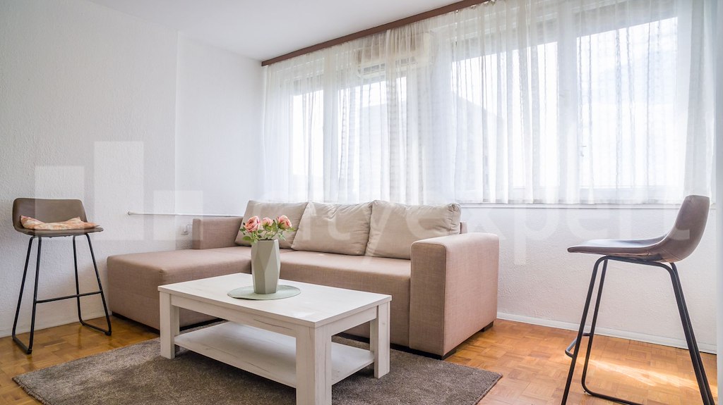 Stan Izdavanje Novi Sad Bez skrivenih troškova - 27m², Šekspirova, Novi Sad - 360€
