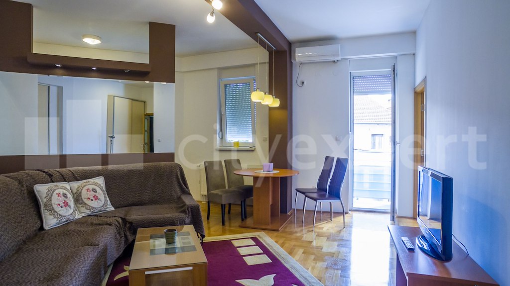Stan za izdavanje BEZ PROVIZIJE: Dvosoban, 50m², Prvomajska, Medijana - 350€