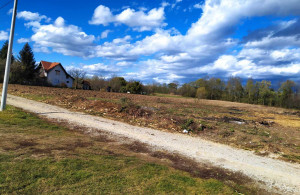 Plac na prodaju Cacak-Mojsinje
